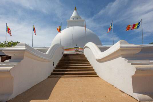 Kataragama Temple | The Famous Pilgrimage town in Sri Lanka